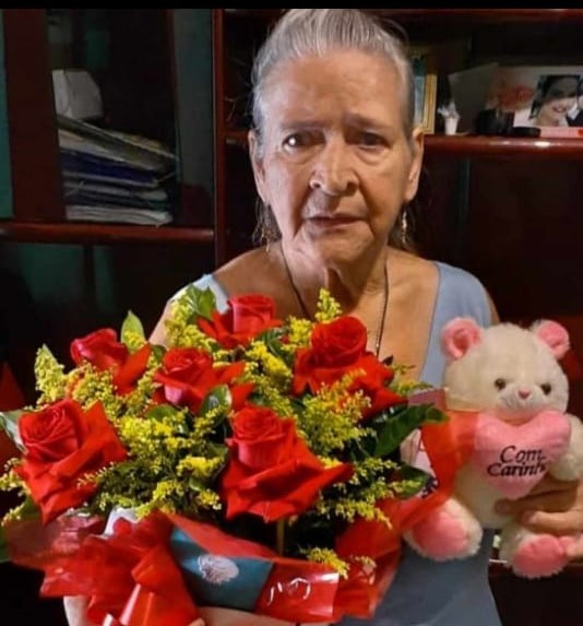 Informo o falecimento de: MARIA CANDIDA GOMES VILAR